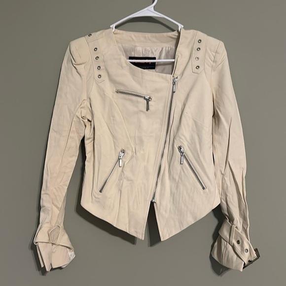 runway new york | Jackets & Coats | Runway New York Jacket M | Poshmark